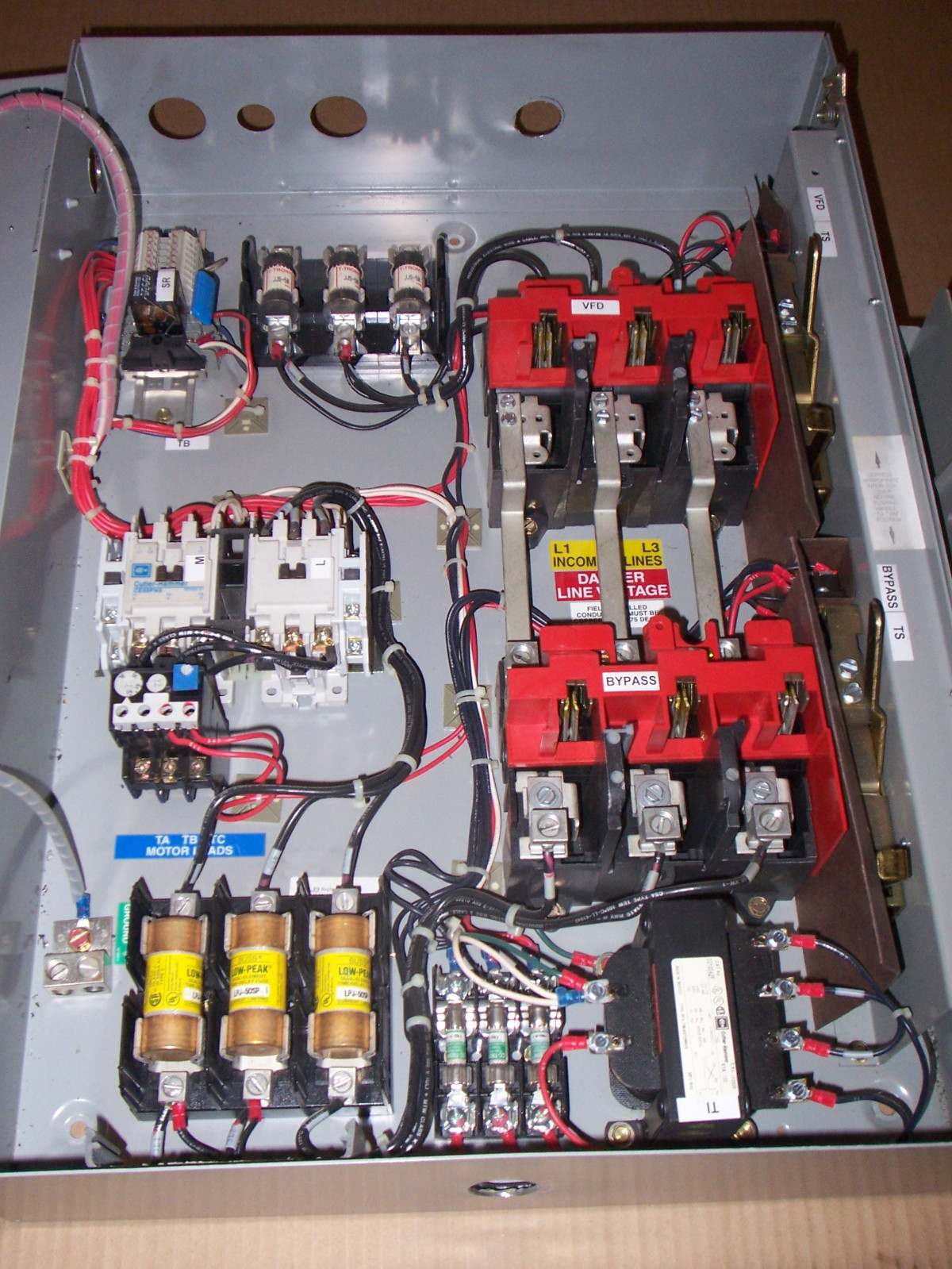 Eaton DT363UGK-BP Adjustable Frequency Manual Transfer Switch 100 amp ...