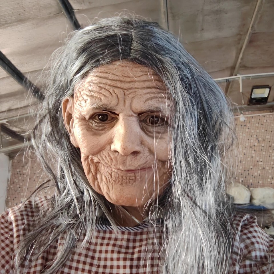 Realistic Old Woman Mask Latex Full Face Cover Halloween Cosplay Party ...
