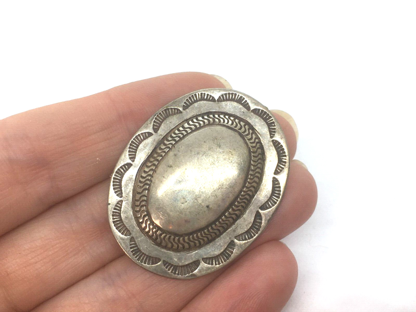 Vintage Sterling Silver Stamp work Native American Sh… - Gem