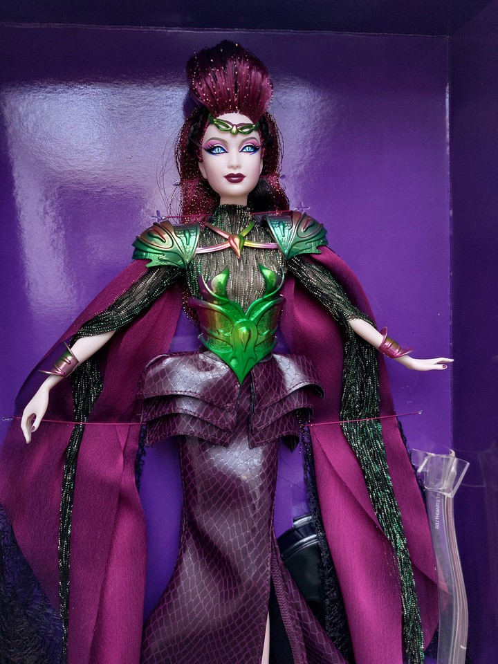 NRFB 746775048457 Empress of the Aliens Barbie Mattel W3514 Gold Label ...