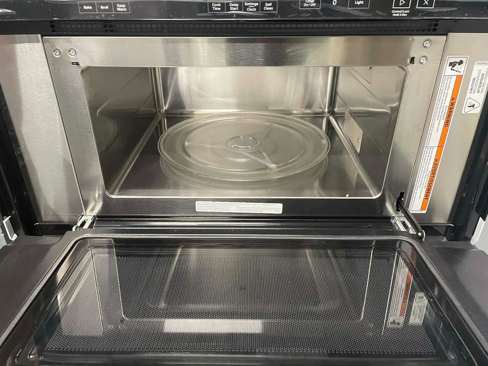 Whirlpool WOEC3030LS 30 In Combination Wall Oven 5.0 cu. ft. Oven ...