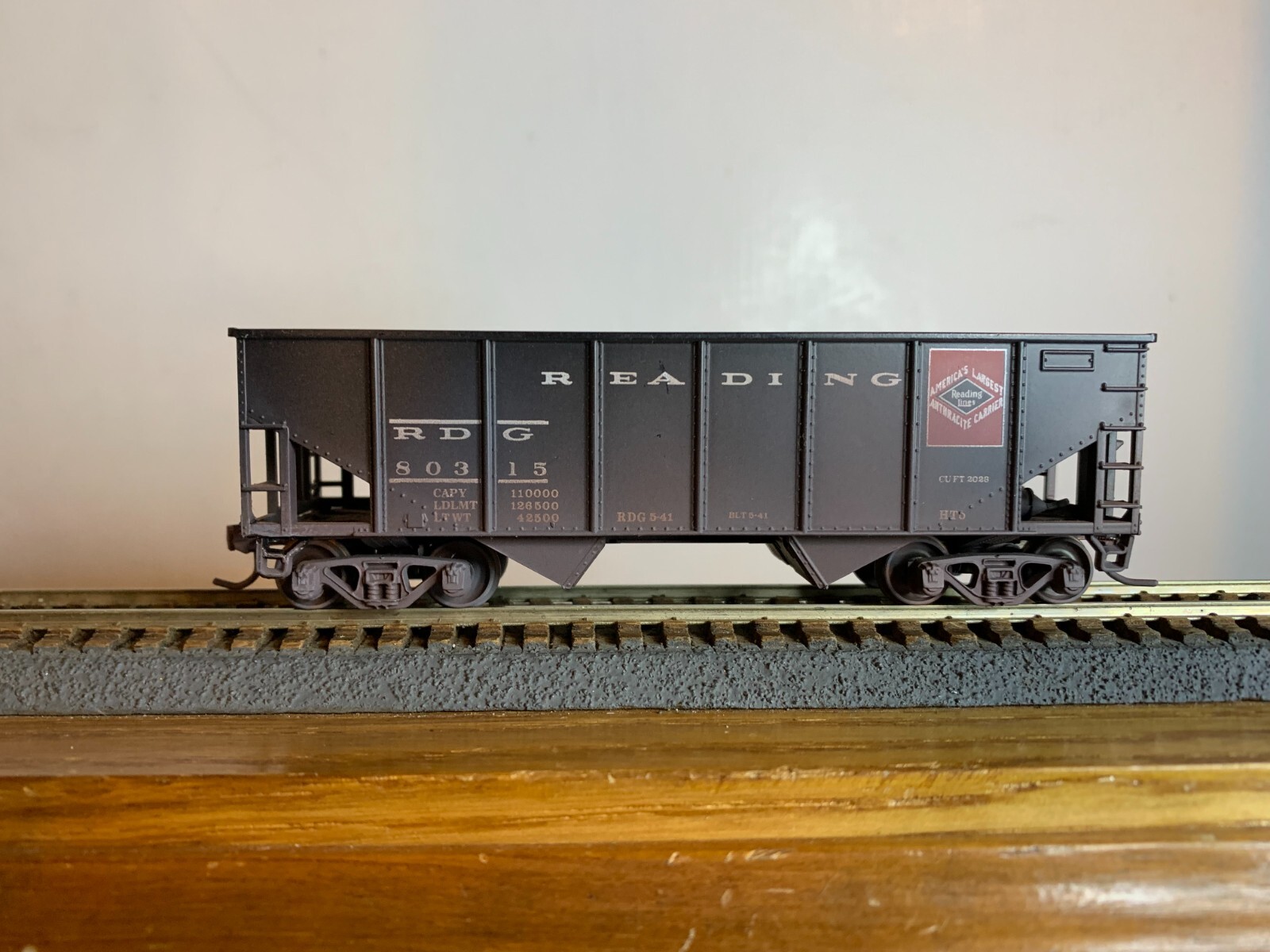 ATHEARN #? Reading R.S. 2-Bay Hopper Car #80315 w/Kadees & Weathered H ...