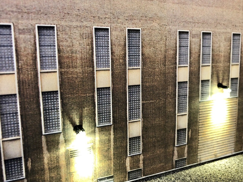 N Scale Industrial #4 Building Flat / Front 3D Background w/ LED ...