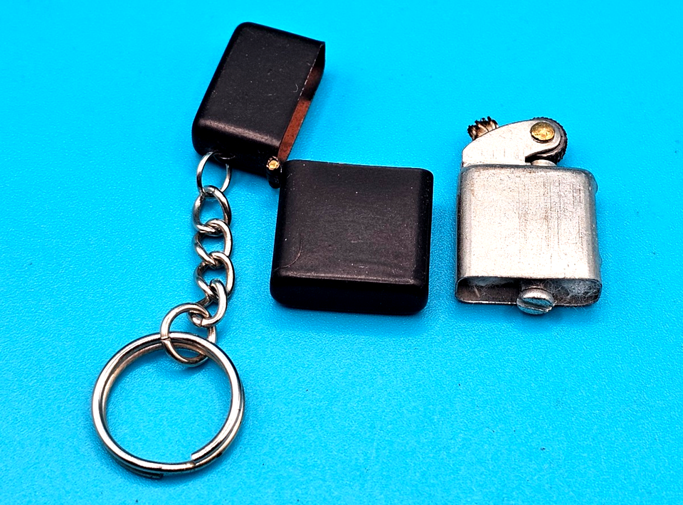 Rare Vintage Collectable Flip Top Key Ring Petrol Lighter in Working ...