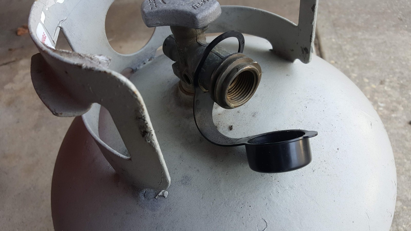 10 NEW Vinyl OPD VALVE PROTECTIVE DUST / SAFETY CAPS for PROPANE / BBQ ...