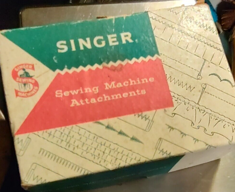 SINGER SEWING MACHINE ATTACHMENTS ~ BOX ~ WITH 7 PCS ~ SIMANCO ~ GREAT ...