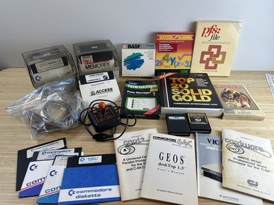 Collection Lot Vintage Commodore 64 C64 / 124 Computer Floppy Disks ...