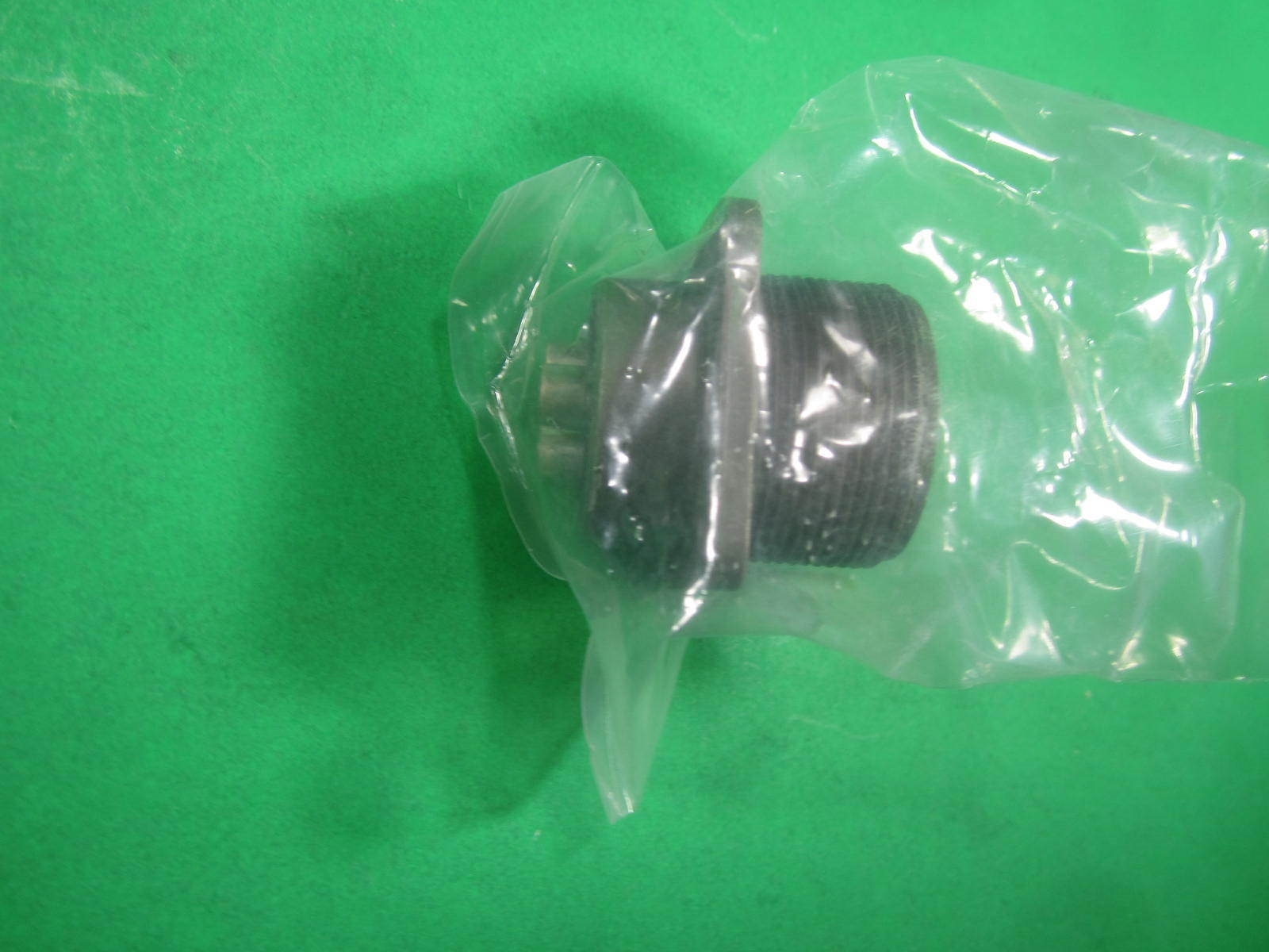 Bendix/Amphenol Connector -- MS3102R-20-19PW -- New | eBay