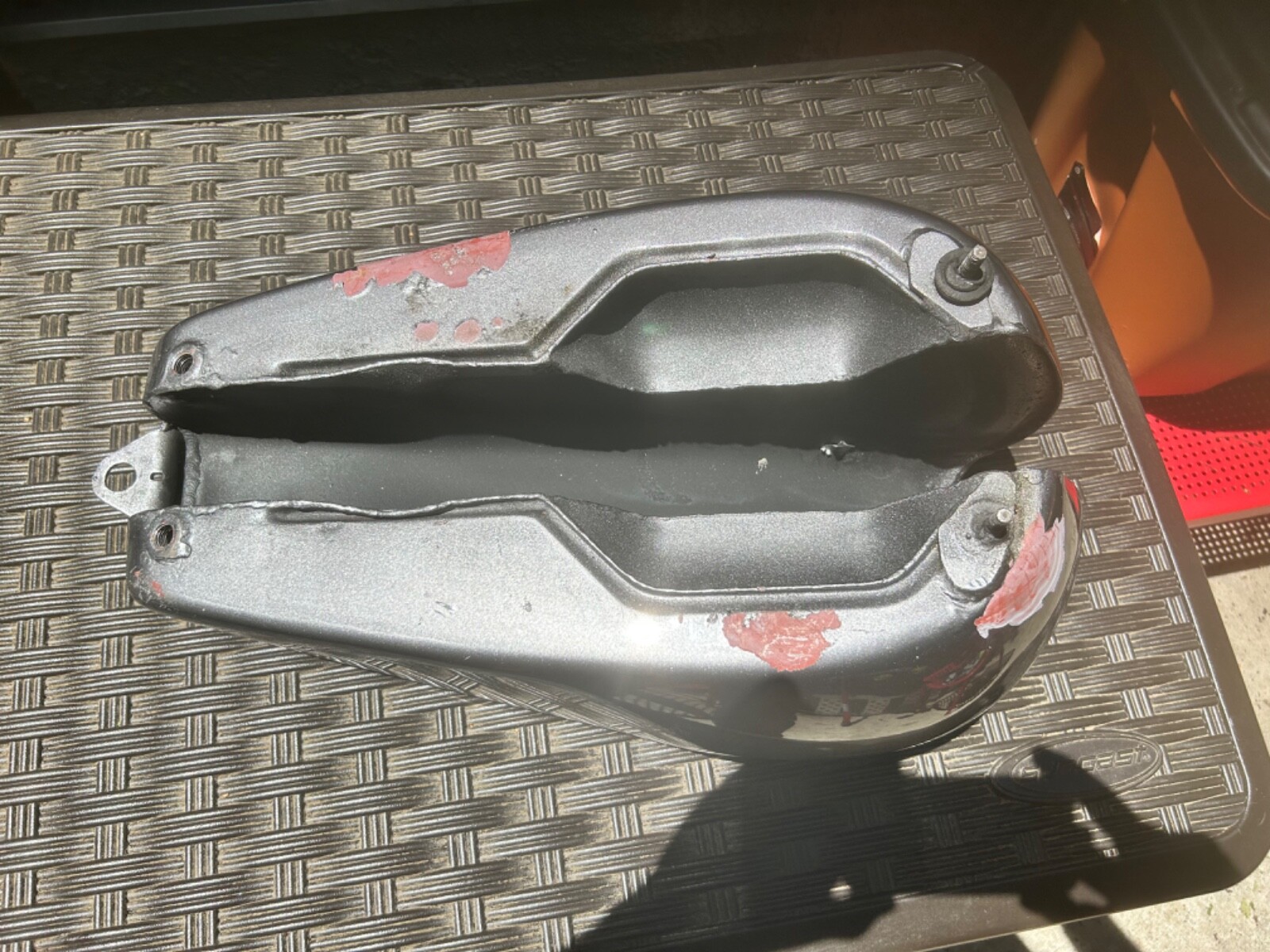 Genuine Triumph 650 TR6 Fuel Gas Petrol Tank 1969 - 1970 82-9706 3.5 ...