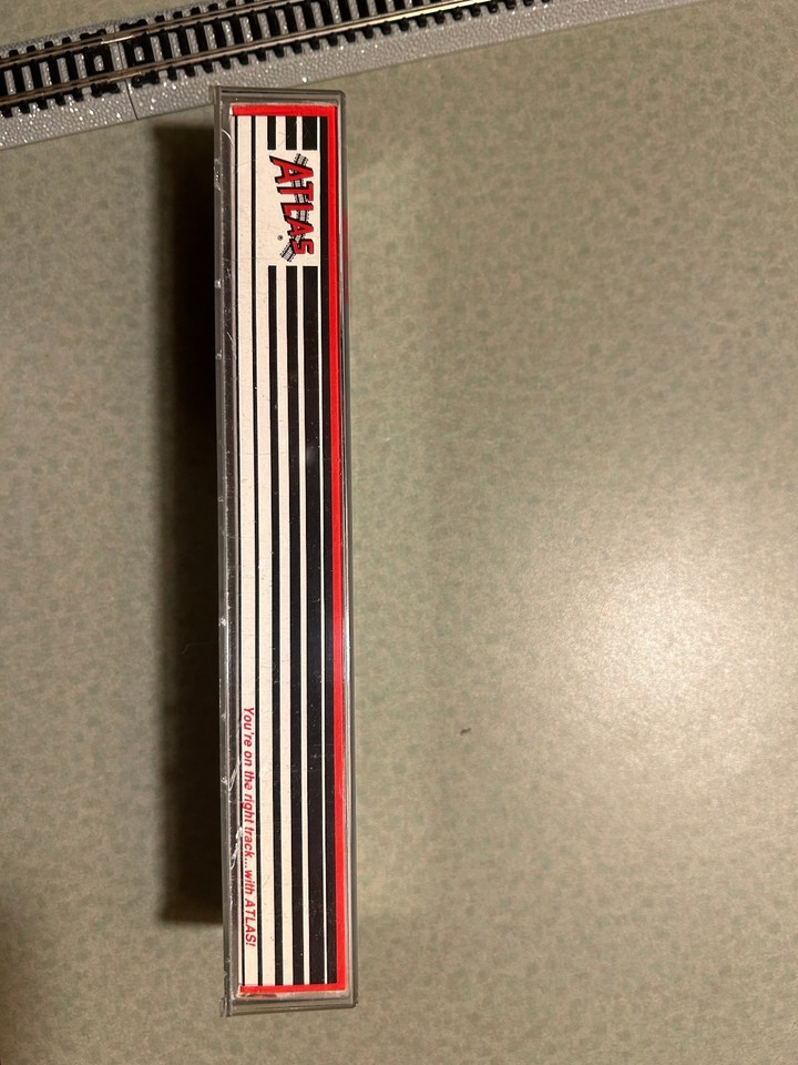 Atlas Kato N Scale #4508 EMD SD7 Diesel Engine Bessemer & Lake Erie New ...