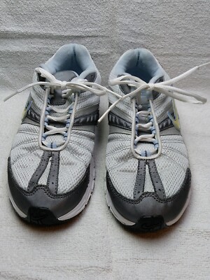 NIKE ATHLETIC SHOES WOMEN'S SIZE-9 IN GREAT SHAPE CHECK IT OUT WOW LOOK ...