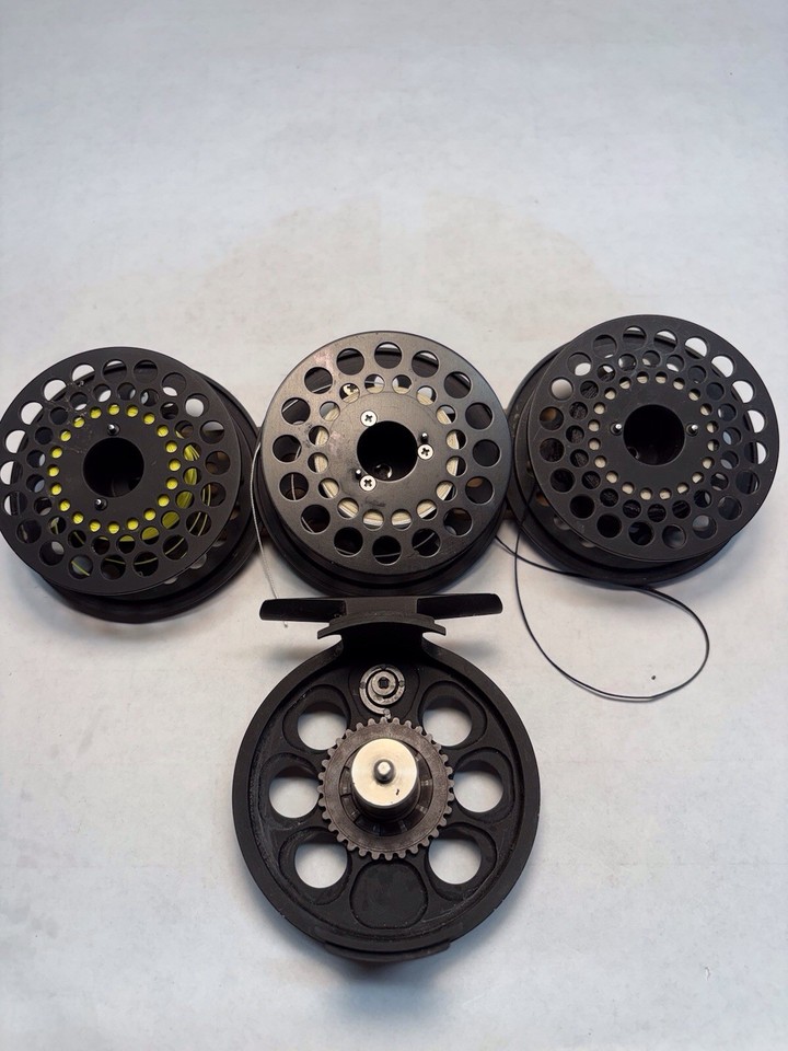 Ross Gunnison G-1 Matte Black Fly Reel With 2 Extra Spools | eBay