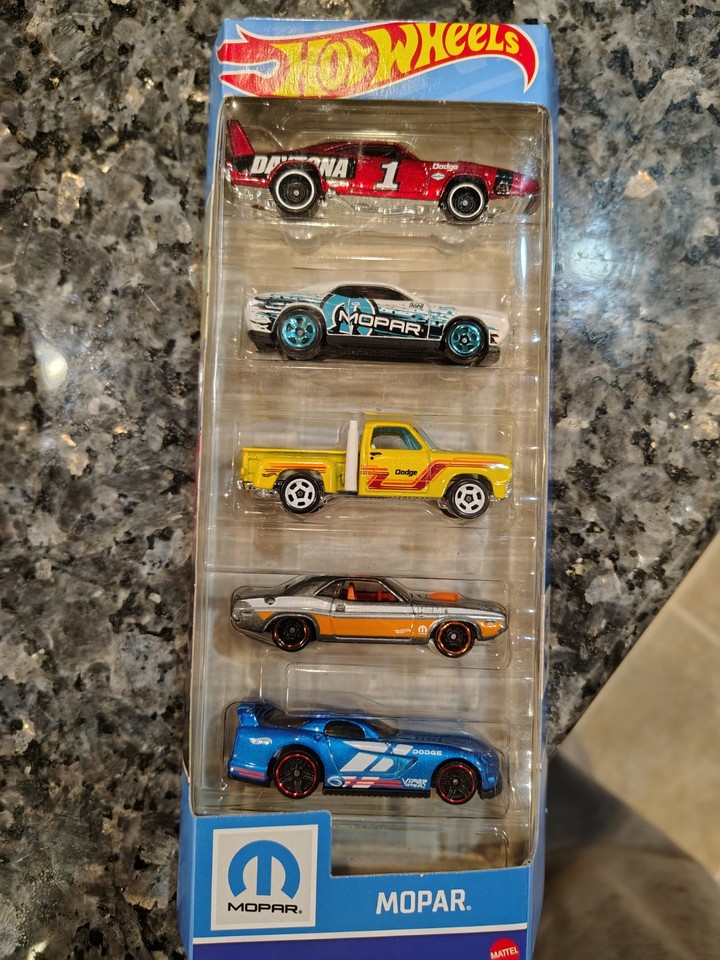 Mopar BRAND NEW IN BOX HOT WHEELS MOPAR 5 PACK Hot Wheels Variety Pack ...