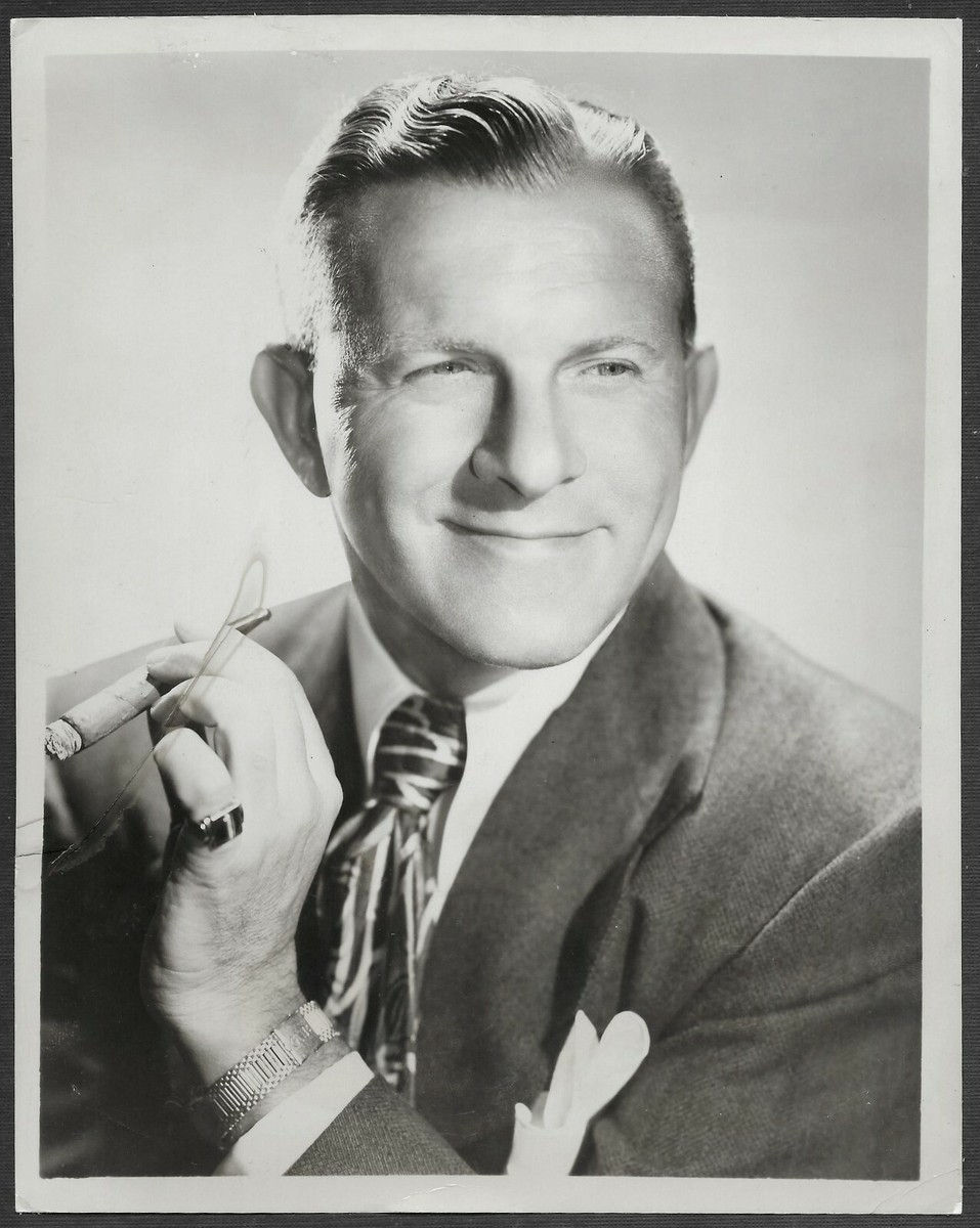 Georges Burns Gracie Allen And George Burns By Bettmann