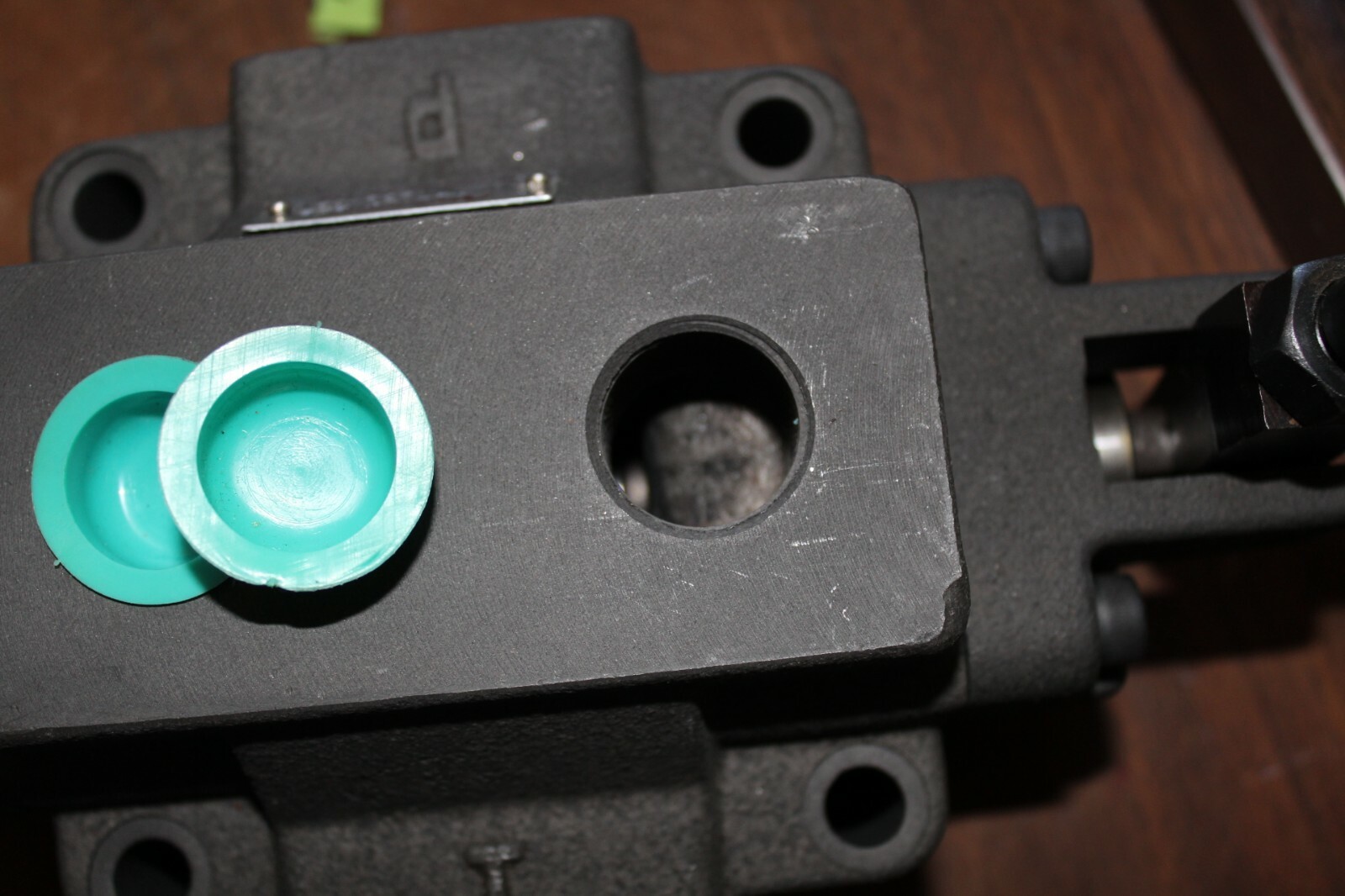 Northman Selector Valve, Two-Position 4 way, 3/4"NPT Ports, 3000psi ...