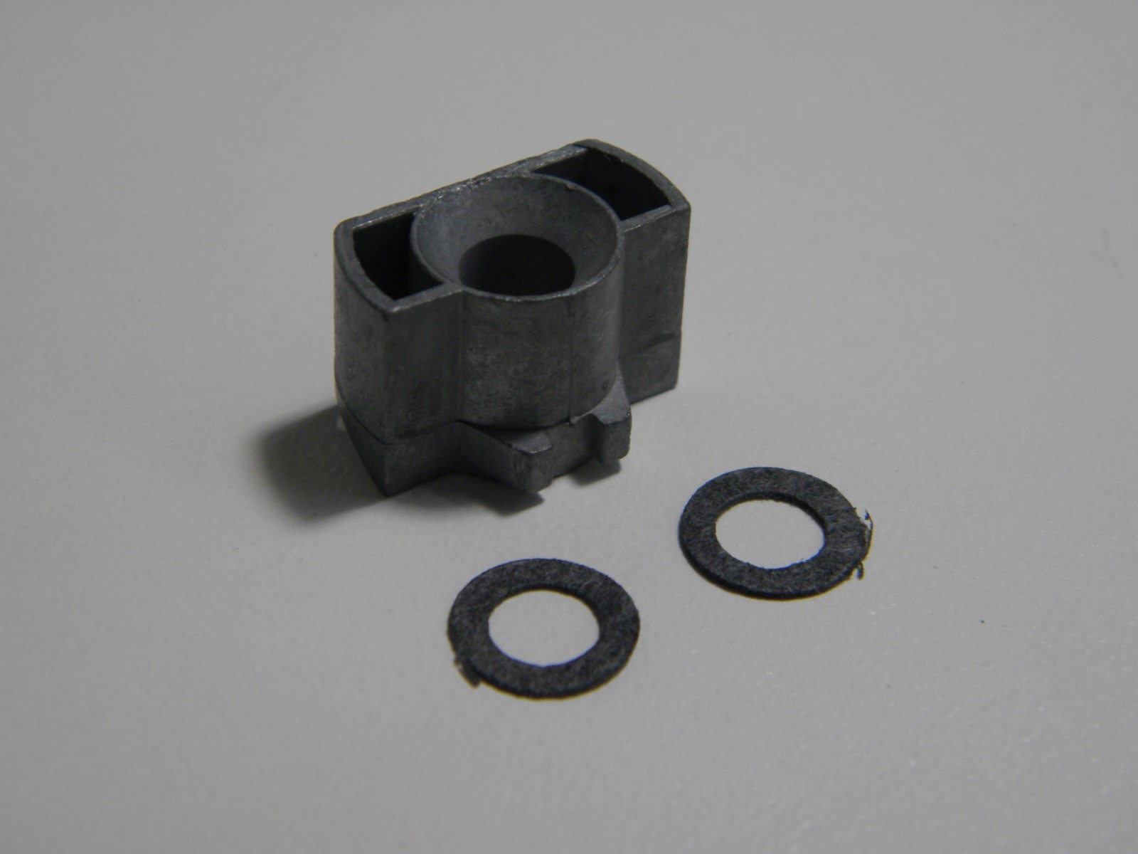 Holley QFT AED Holley 121-237 Anti-Pull Accelerator Pump Nozzle - .037 ...