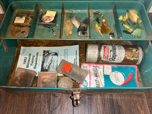 Vintage Haiwatha Metal Tackle Box cabin decor Man Cave Tool Craft Green ...