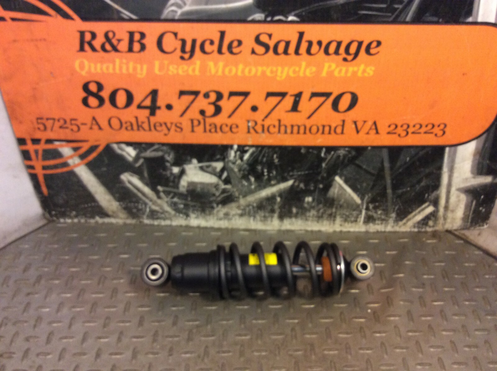 Triumph Bobber Shock | Reviewmotors.co