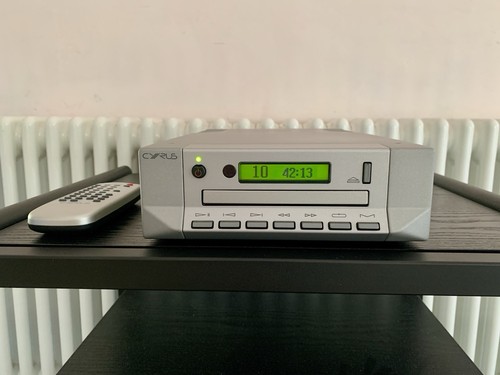 CYRUS CD7 Finished in Quartz Silver With Remote Control and Accessories ...