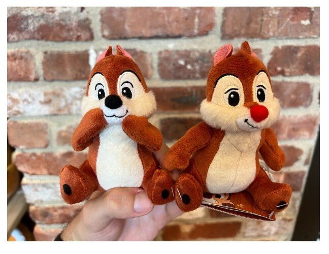 Disney Parks Chip & Dale Shoulder Pal Magnet Plush Set Of Two 2023 | eBay