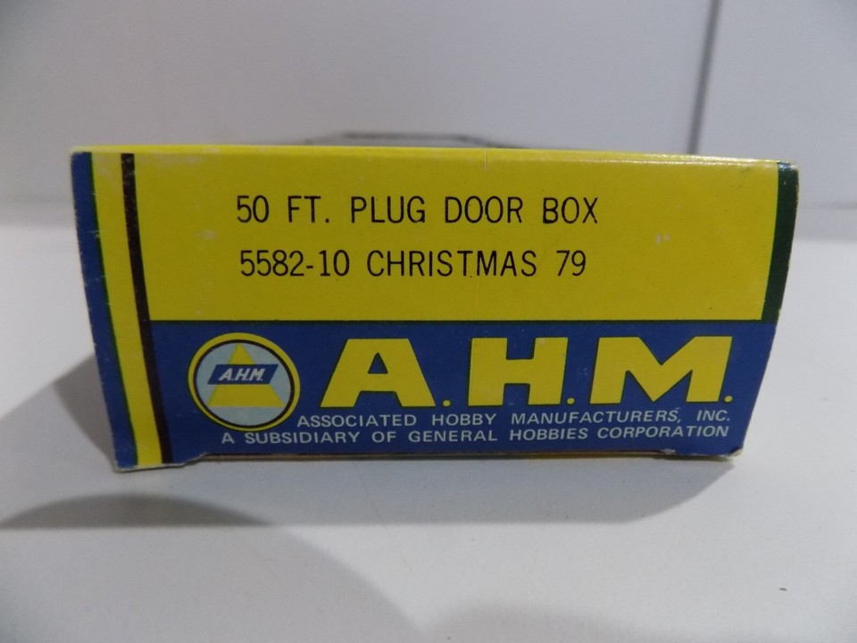 HO Scale AHM Seasons Greetings 1979 Christmas 50 Ft. Plug Door Box Car ...