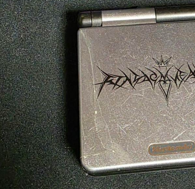 Nintendo Game boy Advance SP Kingdom hearts model console with charger ...