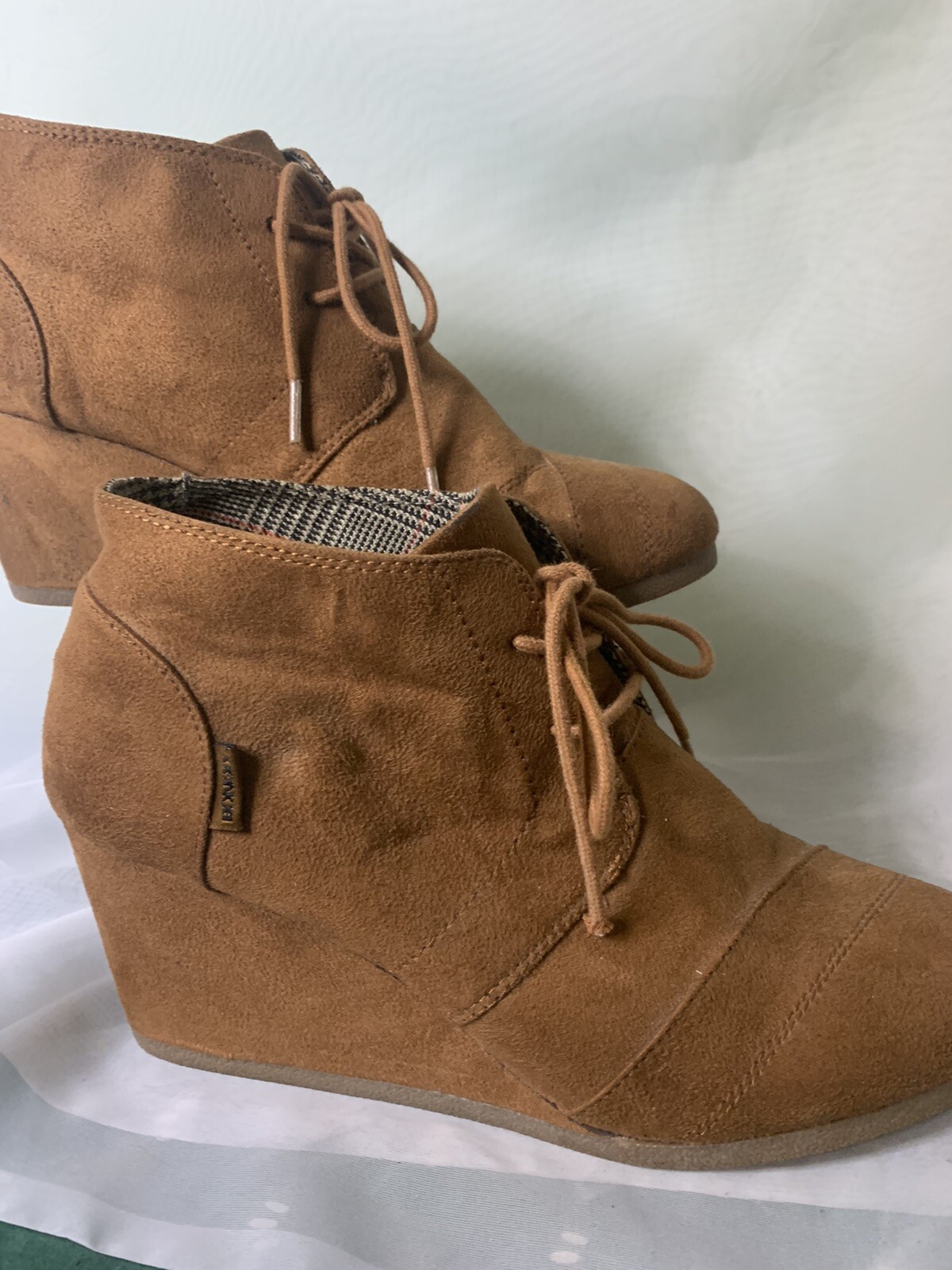 Bongo boots women’s Size 10m suede brown Ankle Boots Wedge Heels Logo ...