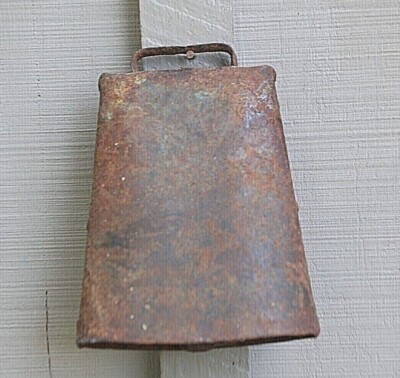 Primitive Rustic Cow Bell Clapper Country Farmhouse Farm Fresh Old ...