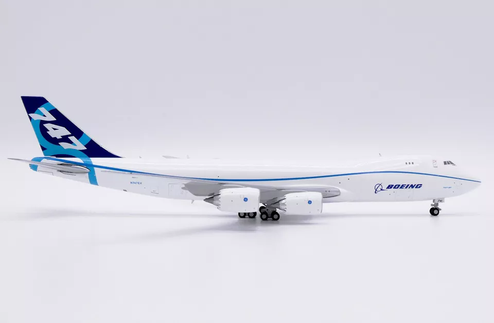 JC Wings 1/400 Boeing Original Boeing 747-8F N747EX LH4349 Finished ...