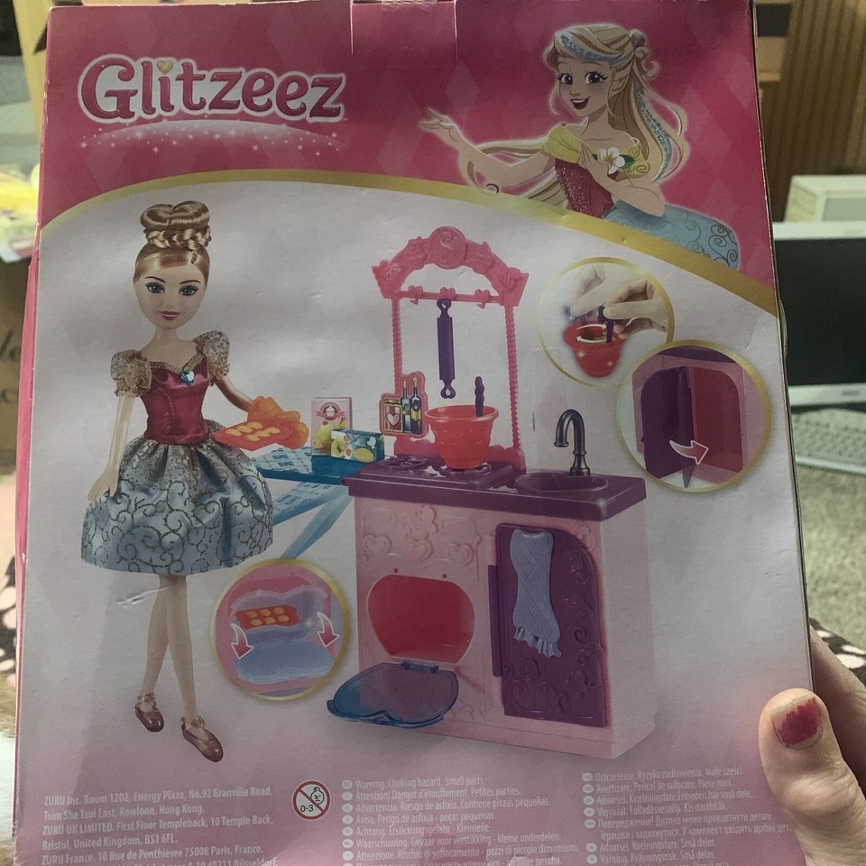 NEW Glitzeez Princess Sprinkles Baker Play Set/Girls Pink Doll/3 ...