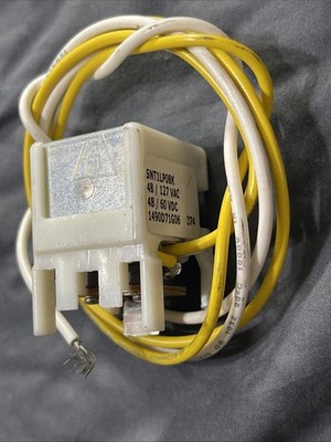New Eaton SNT1LP08K - Shunt Trip - 60A, 3-Phases, 48/127V | eBay