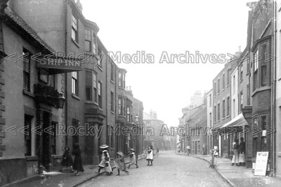 uuj-60 The Ship Inn, Filey, Yorkshire. Photo | eBay UK