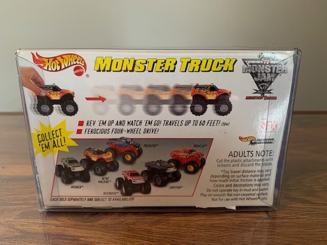 Hot Wheels Monster Truck Predator / Rev and Go Power 2000 New Mattel ...