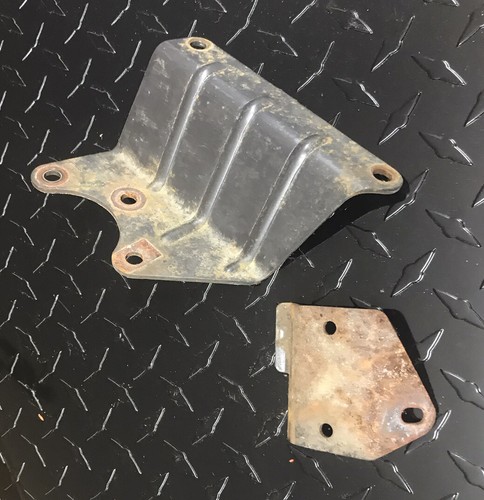 FUEL TANK BRACKETS 34159 34158 Ariens ST724 932022 Snowblower [8e] | eBay