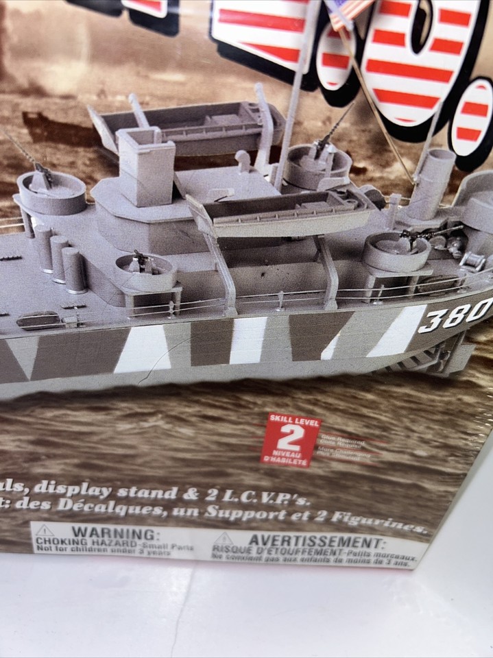 Lindberg D-Day invasion LST 1:245 Scale Model Ship Kit New Sealed ...