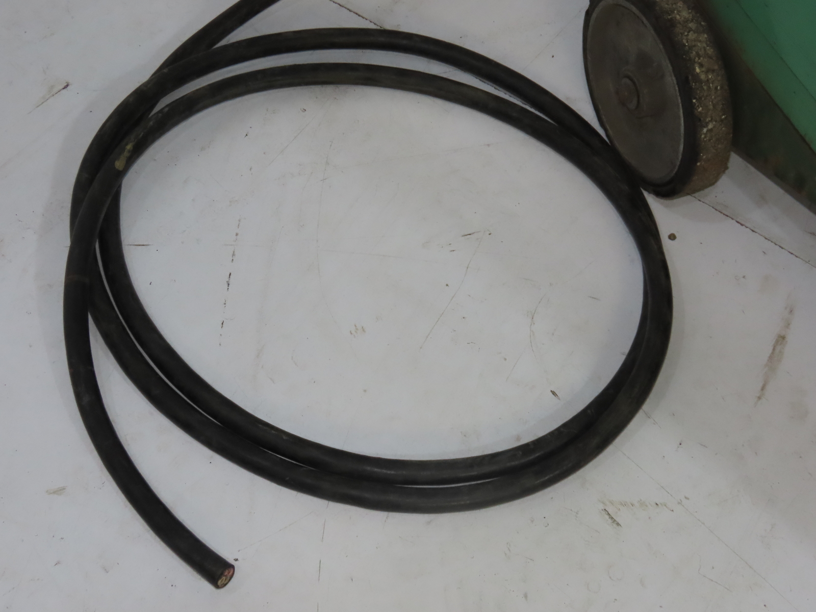 Linde VI-252 250A Amp DC Welder Package with Mig-31A Wire Feeder Tweco ...