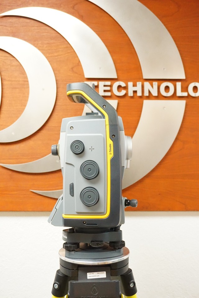 Trimble S7 2" Robotic Total Station R12i & R12 GNSS RTK Vision TSC7 IS ...