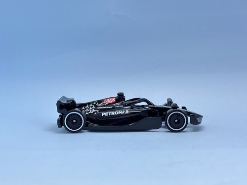2025 Hot wheels Mainline # Mercedes-AMG Petronas F1 Team , Spun Loose ...