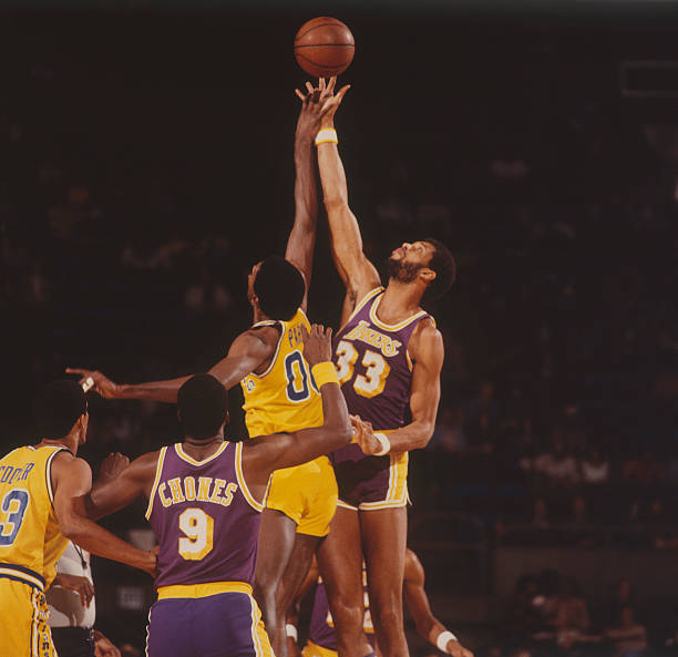 Kareem Abdul Jabbar Of The Los Angeles Lakers 1970 OLD BASKETBALL PHOTO ...