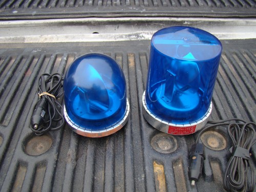 2 VINTAGE OBSOLETE FEDERAL ROTATING LIGHTS FIREBALL VITALIGHT ...