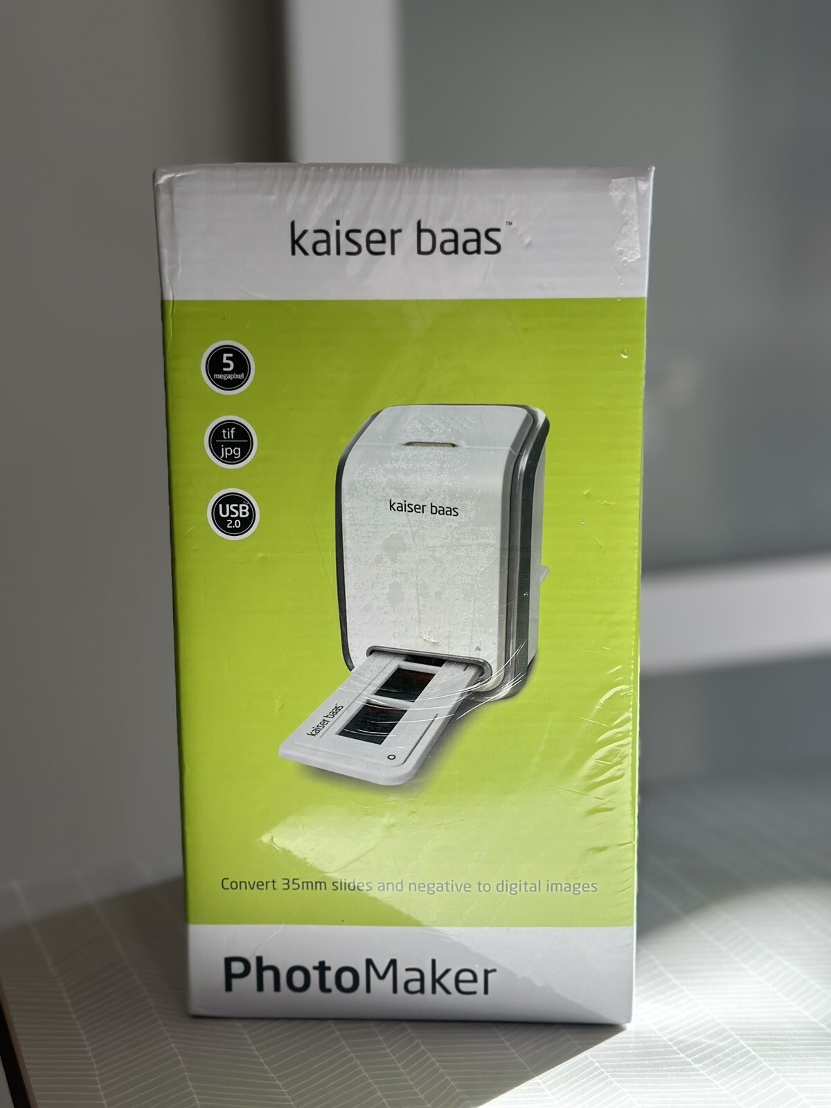 Kaiser Baas Photo Maker 35mm Slide USB Converts Slides to Digital ...