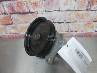 Mercedes-Benz W212 E-Kl. Power steering pump A0064664301 as good as new ...