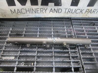 USED International VT365 Diesel Engine High Pressure Fuel Rail ...