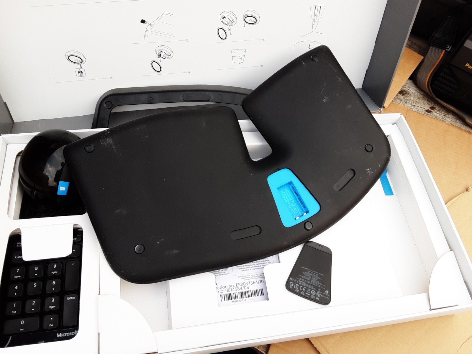 Microsoft L5V-00006 Sculpt Ergonomic Wireless Desktop - Keyboard ...