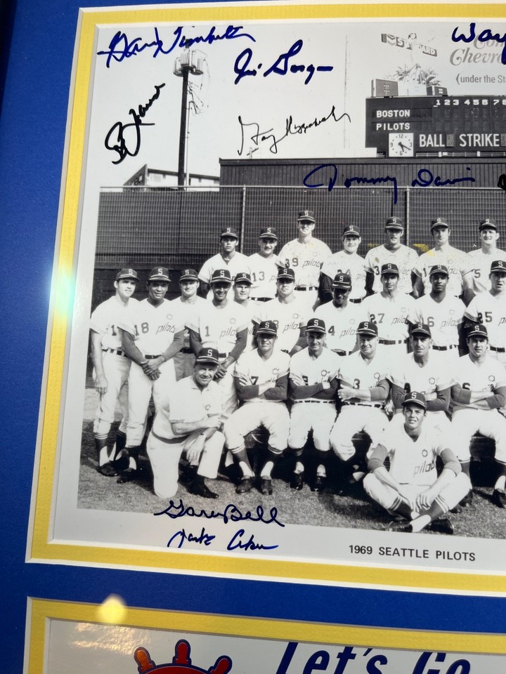MLB Seattle Pilots baseball autograph team photo Harper Davis Segui | eBay