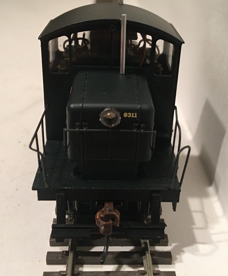 HO Athearn Roundhouse 89566 Pennsylvania EMD Model 40 Switcher PRR ...