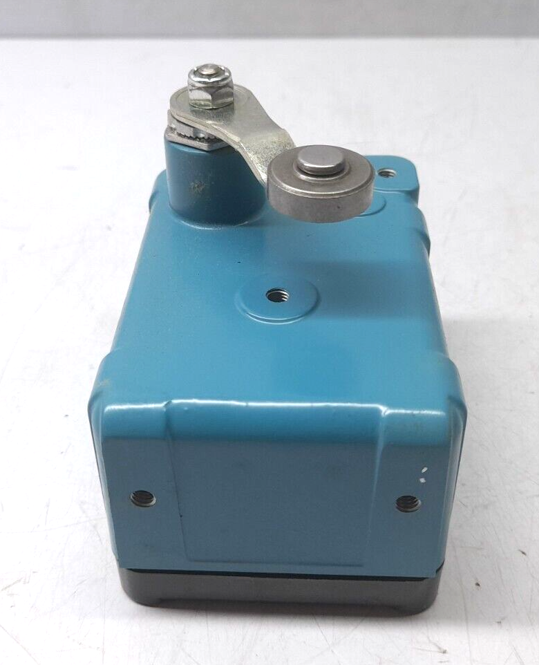 Honeywell OPD-AR 1640 Micro Switch Roller Lever OPDAR Enclosed Limit ...