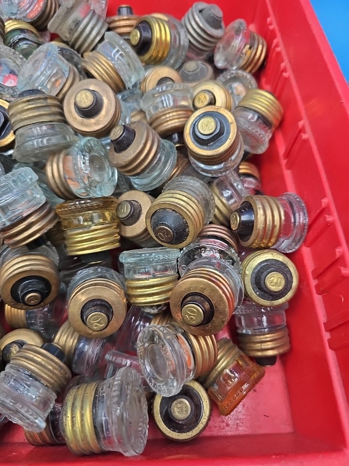 LOT OF 100 Glass Screw In Fuses. Pyrex General Electric Eagle Leviton ...