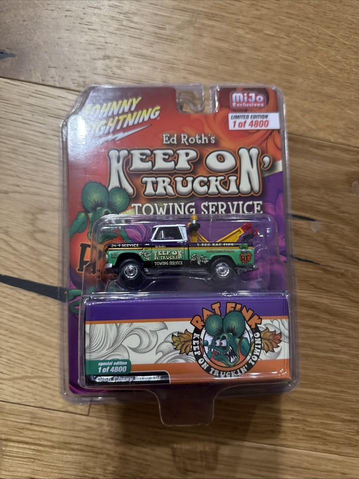 JOHNNY LIGHTNING 1966 CHEVY WRECKER ED ROTH'S RAT FINK TOW TRUCK 1/64 ...
