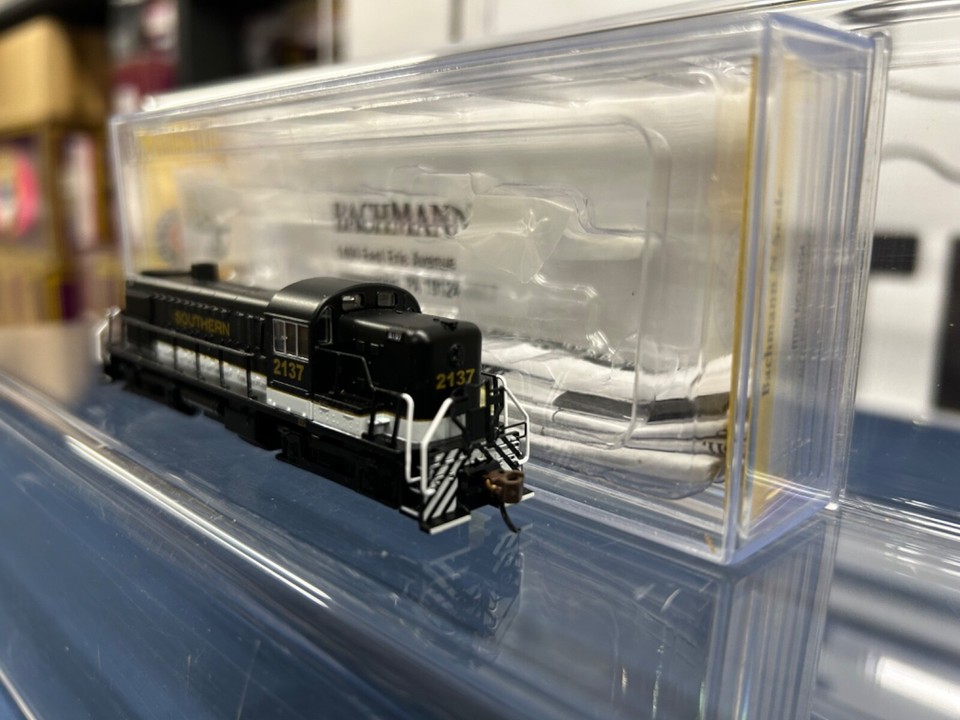 Bachmann N Scale Southern #2137 Alco RS3 Diesel Engine DCC 64254 (T) | eBay